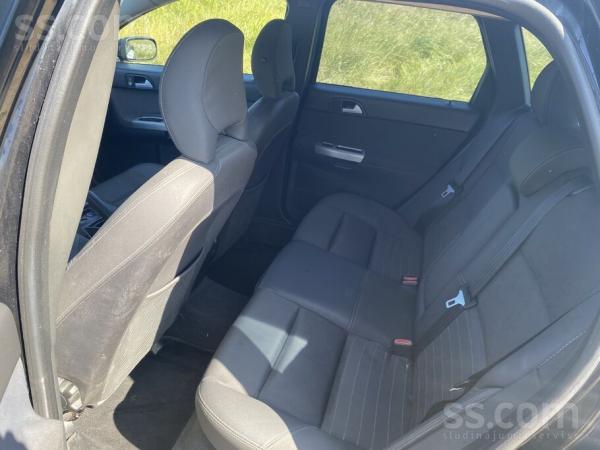 Melns Volvo V50 2005 Ventspils, ar dzinēja tilpumu 2.00 L un nobraukumu 346 tūkst. km par 1200 €, foto 8 vietnē AUTOMOTO.COM.LV