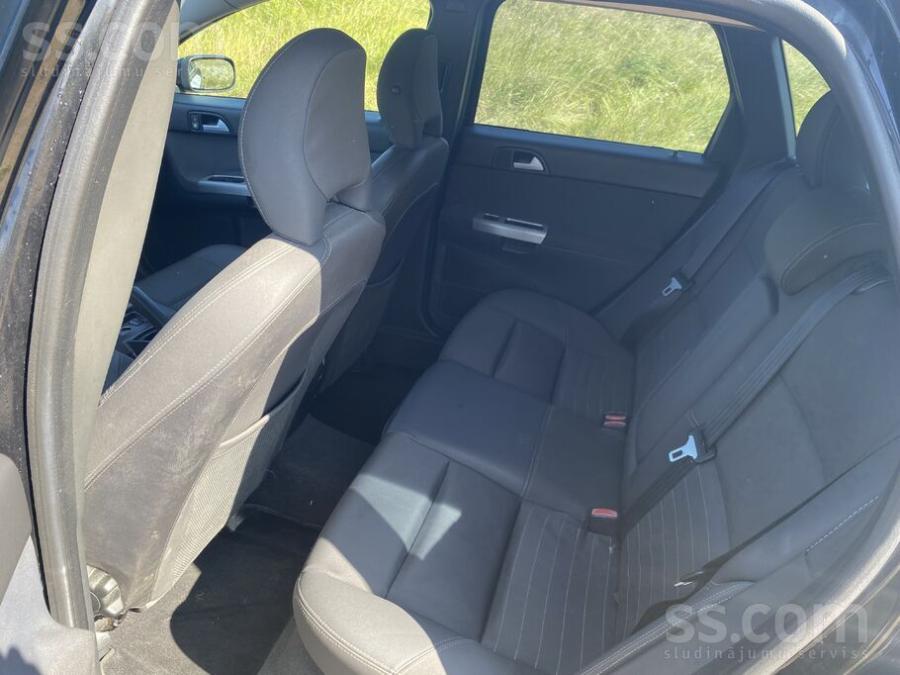 Melns Volvo V50 2005 Ventspils, ar dzinēja tilpumu 2.00 L un nobraukumu 346 tūkst. km par 1200 €, foto 8 vietnē AUTOMOTO.COM.LV