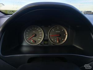 Black Volvo V50 2005 in Taurage, with an engine capacity of 1.60 L and mileage of 299 thousand km for 1480 €, photo 13 on AUTOMOTO.COM.LV