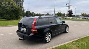 Melns Volvo V50 2005 Rīga, ar dzinēja tilpumu 1.60 L un nobraukumu 342 tūkst. km par 1450 €, foto 5 vietnē AUTOMOTO.COM.LV