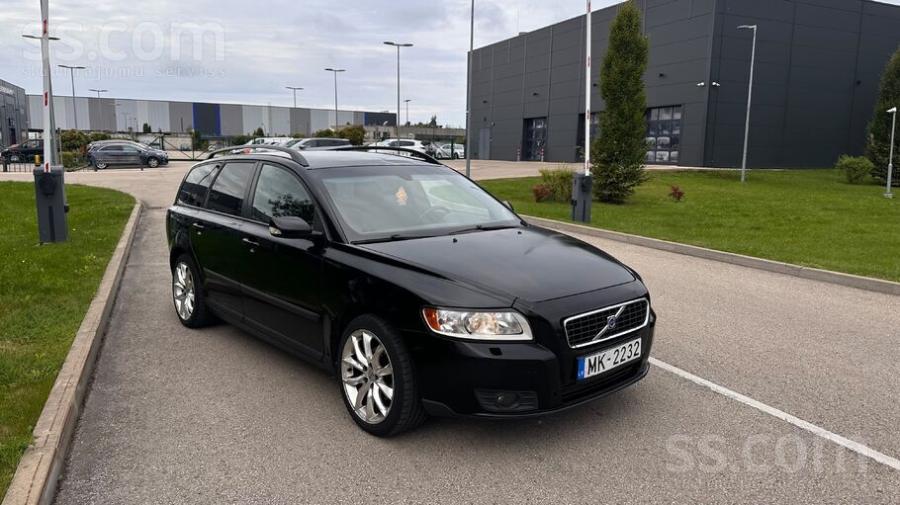 Melns Volvo V50 2005 Rīga, ar dzinēja tilpumu 1.60 L un nobraukumu 342 tūkst. km par 1450 €, foto 6 vietnē AUTOMOTO.COM.LV