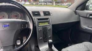 Melns Volvo V50 2005 Rīga, ar dzinēja tilpumu 1.60 L un nobraukumu 342 tūkst. km par 1450 €, foto 9 vietnē AUTOMOTO.COM.LV