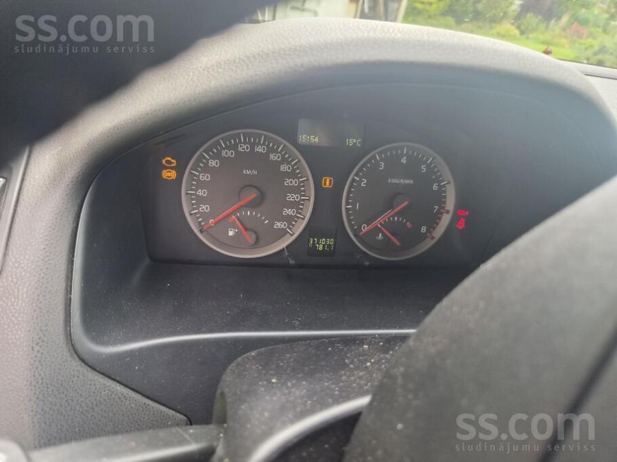 Черный Вольво В50 2005 в Рига, объемом двигателя 1.60 л и пробегом 37 тыс. км за 1800 €, фото 7 на AUTOMOTO.COM.LV