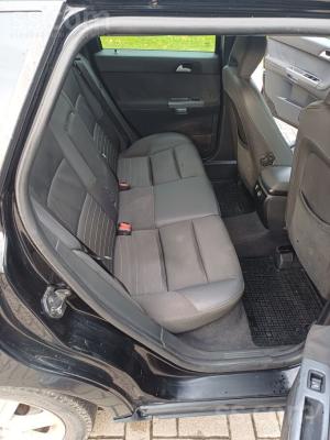 Black Volvo V50 2005 in Valmiera, with an engine capacity of 2.00 L and mileage of 398 thousand km for 1350 €, photo 9 on AUTOMOTO.COM.LV