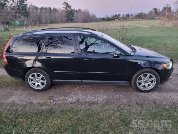 Melns Volvo V50 2006 Rīga, ar dzinēja tilpumu 1.60 L un nobraukumu 329 tūkst. km par 4550 €, foto 9 vietnē AUTOMOTO.COM.LV