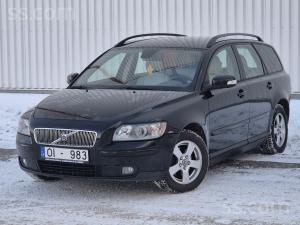 Black Volvo V50 2006 in Riga, with an engine capacity of 1.60 L and mileage of 0 thousand km for 1750 €, photo 4 on AUTOMOTO.COM.LV