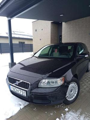 Black Volvo V50 2006 in Siauliai, with an engine capacity of 1.56 L and mileage of 267 thousand km for 2100 €, photo 5 on AUTOMOTO.COM.LV