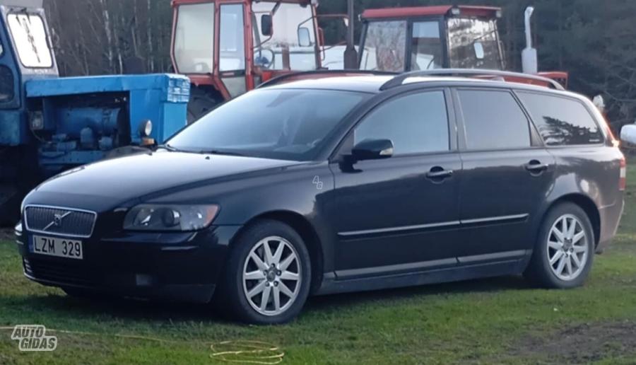 Melns Volvo V50 2006 Telšiai, ar dzinēja tilpumu 2.40 L un nobraukumu 335 tūkst. km par 2100 €, foto 1 vietnē AUTOMOTO.COM.LV