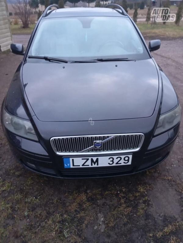 Black Volvo V50 2006 in Telschi, with an engine capacity of 2.40 L and mileage of 335 thousand km for 2100 €, photo 6 on AUTOMOTO.COM.LV