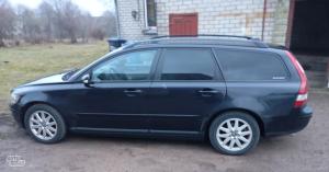 Melns Volvo V50 2006 Telšiai, ar dzinēja tilpumu 2.40 L un nobraukumu 335 tūkst. km par 2100 €, foto 7 vietnē AUTOMOTO.COM.LV