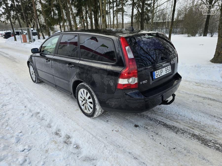 Черный Вольво В50 2006 в Радвилишкис, объемом двигателя 2.00 л и пробегом 341 тыс. км за 1550 €, фото 4 на AUTOMOTO.COM.LV