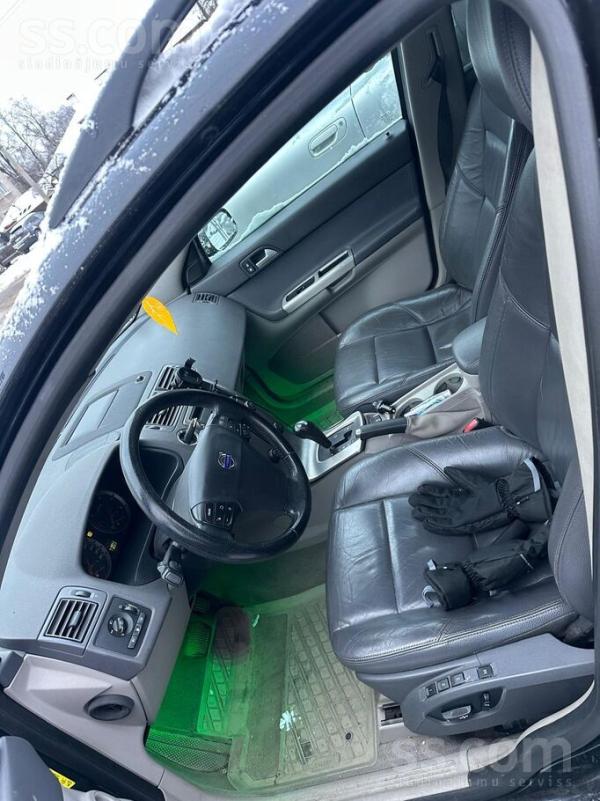 Melns Volvo V50 2006 Rīga, ar dzinēja tilpumu 2.40 L un nobraukumu 420 tūkst. km par 2000 €, foto 7 vietnē AUTOMOTO.COM.LV