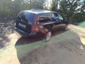 Melns Volvo V50 2006 Marijampole, ar dzinēja tilpumu 2.00 L un nobraukumu 280 tūkst. km par 1150 €, foto 5 vietnē AUTOMOTO.COM.LV