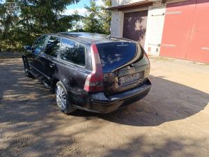 Melns Volvo V50 2006 Marijampole, ar dzinēja tilpumu 2.00 L un nobraukumu 280 tūkst. km par 1150 €, foto 7 vietnē AUTOMOTO.COM.LV