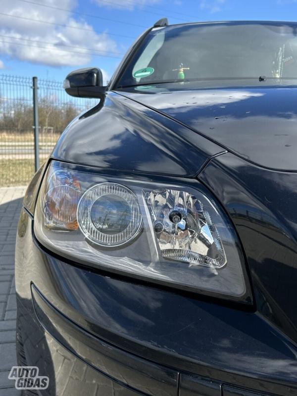 Black Volvo V50 2006 in Kaunas, with an engine capacity of 2.00 L and mileage of 318 thousand km for 1500 €, photo 3 on AUTOMOTO.COM.LV