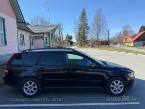 Black Volvo V50 2006 in Kehra, with an engine capacity of 1.60 L and mileage of 250 thousand km for 3250 €, photo 9 on AUTOMOTO.COM.LV