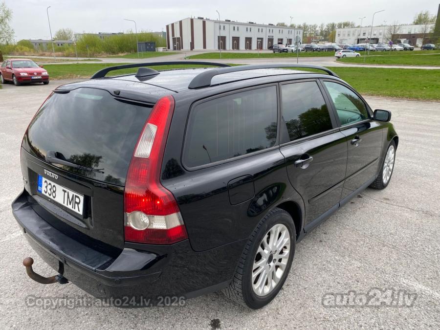 Черный Вольво В50 2006 в Таллин, объемом двигателя 2.00 л и пробегом 305 тыс. км за 2600 €, фото 10 на AUTOMOTO.COM.LV