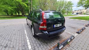 Black Volvo V50 2006 in Ariogala, with an engine capacity of 2.00 L and mileage of 413 thousand km for 1400 €, photo 7 on AUTOMOTO.COM.LV