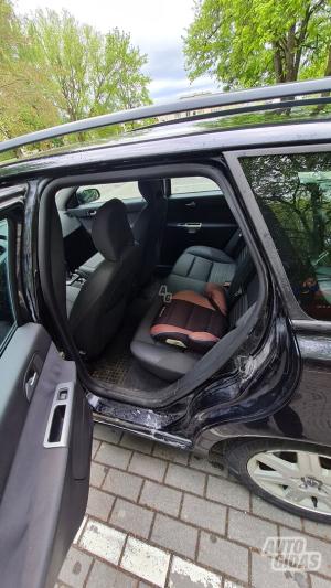Black Volvo V50 2006 in Ariogala, with an engine capacity of 2.00 L and mileage of 413 thousand km for 1400 €, photo 12 on AUTOMOTO.COM.LV