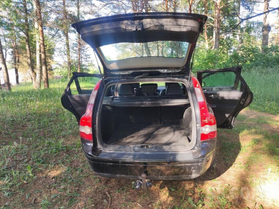 Melns Volvo V50 2006 Kuldīga, ar dzinēja tilpumu 2.00 L un nobraukumu 0 tūkst. km par 950 €, foto 11 vietnē AUTOMOTO.COM.LV