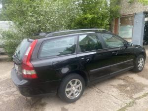 Melns Volvo V50 2006 Daugavpils, ar dzinēja tilpumu 1.60 L un nobraukumu 251 tūkst. km par 2100 €, foto 3 vietnē AUTOMOTO.COM.LV