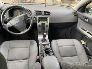 Melns Volvo V50 2006 Daugavpils, ar dzinēja tilpumu 1.60 L un nobraukumu 251 tūkst. km par 2100 €, foto 8 vietnē AUTOMOTO.COM.LV
