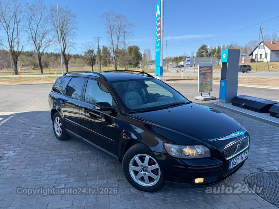 Black Volvo V50 2006 in Kehra, with an engine capacity of 1.60 L and mileage of 250 thousand km for 3300 €, photo 1 on AUTOMOTO.COM.LV