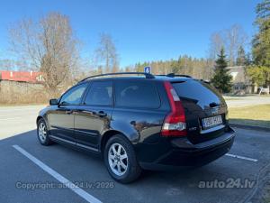 Black Volvo V50 2006 in Kehra, with an engine capacity of 1.60 L and mileage of 250 thousand km for 3300 €, photo 6 on AUTOMOTO.COM.LV