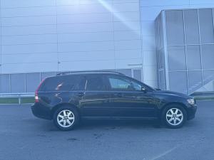 Black Volvo V50 2006 in Paide, with an engine capacity of 1.60 L and mileage of 249 thousand km for 2850 €, photo 5 on AUTOMOTO.COM.LV