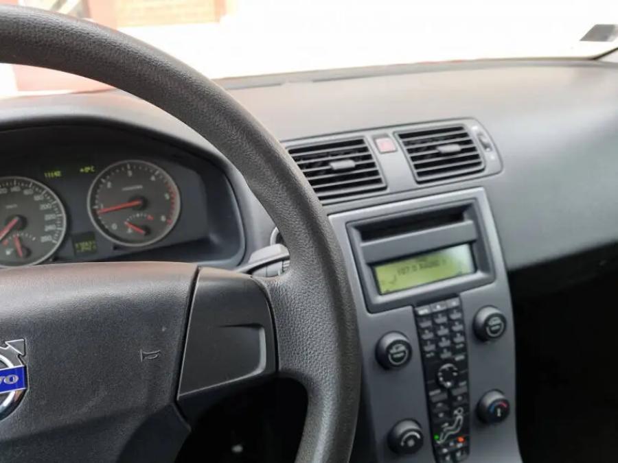 Черный Вольво В50 2006 в Екабпилс, объемом двигателя 1.60 л и пробегом 371 тыс. км за 2150 €, фото 24 на AUTOMOTO.COM.LV
