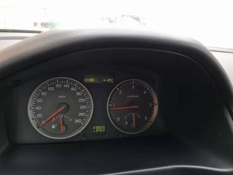 Черный Вольво В50 2006 в Екабпилс, объемом двигателя 1.60 л и пробегом 371 тыс. км за 2150 €, фото 31 на AUTOMOTO.COM.LV