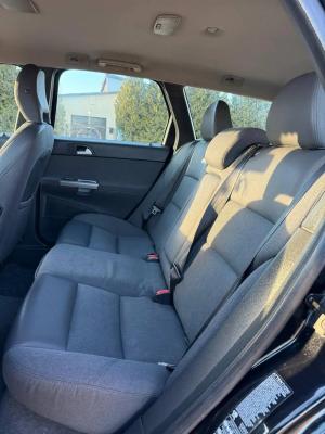 Melns Volvo V50 2006 Rīga, ar dzinēja tilpumu 1.60 L un nobraukumu 230 tūkst. km par 1750 €, foto 9 vietnē AUTOMOTO.COM.LV