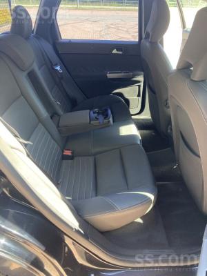 Melns Volvo V50 2006 Ventspils, ar dzinēja tilpumu 2.00 L un nobraukumu 220 tūkst. km par 2150 €, foto 9 vietnē AUTOMOTO.COM.LV