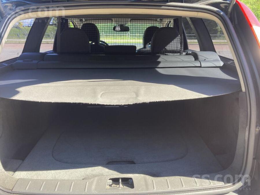 Melns Volvo V50 2006 Ventspils, ar dzinēja tilpumu 2.00 L un nobraukumu 220 tūkst. km par 2150 €, foto 10 vietnē AUTOMOTO.COM.LV