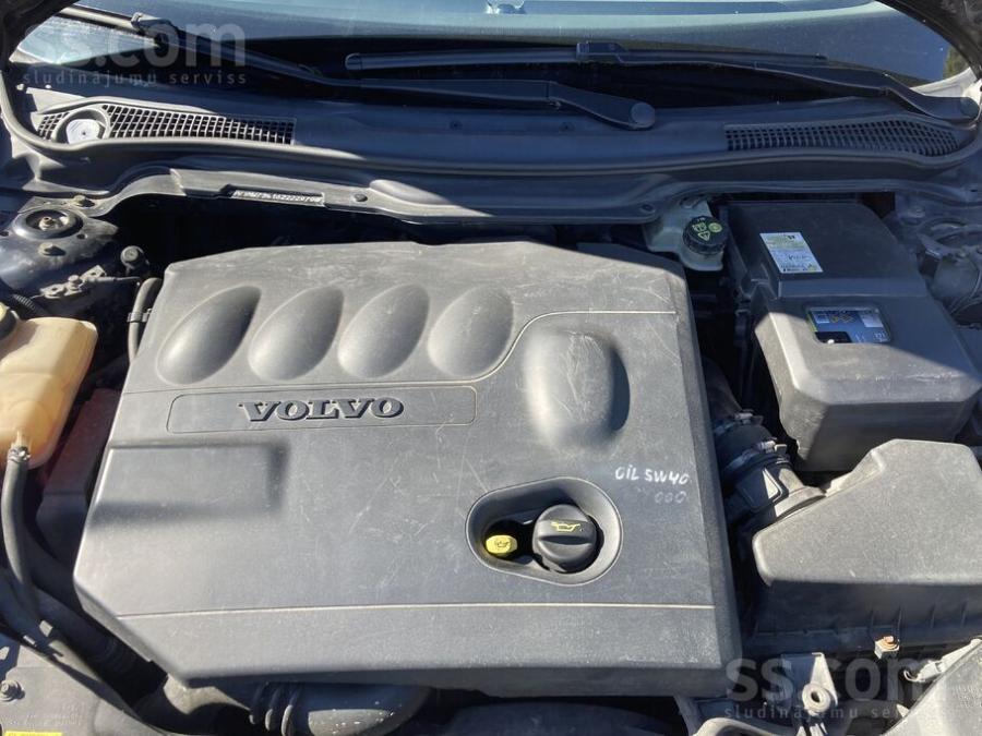 Melns Volvo V50 2006 Ventspils, ar dzinēja tilpumu 2.00 L un nobraukumu 220 tūkst. km par 2150 €, foto 13 vietnē AUTOMOTO.COM.LV