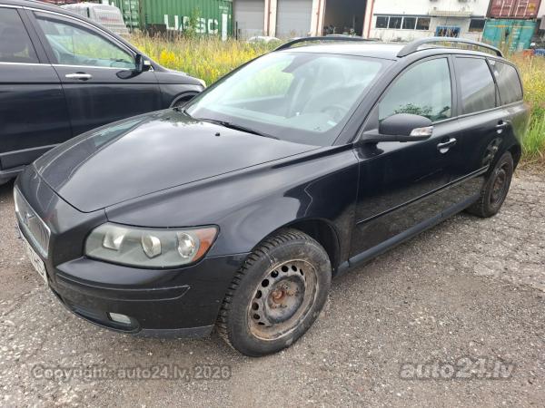 Black Volvo V50 2006 in Tallinn, with an engine capacity of 1.60 L and mileage of 0 thousand km for 399 €, photo 1 on AUTOMOTO.COM.LV