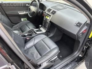 Melns Volvo V50 2006 Rīga, ar dzinēja tilpumu 2.40 L un nobraukumu 366 tūkst. km par 2890 €, foto 9 vietnē AUTOMOTO.COM.LV