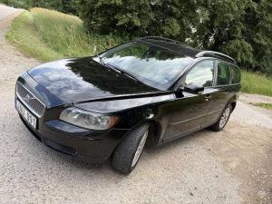 Black Volvo V50 2006 in Alytus, with an engine capacity of 2.00 L and mileage of 320 thousand km for 1900 €, photo 11 on AUTOMOTO.COM.LV