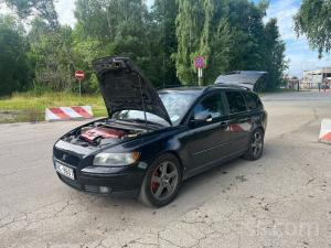Черный Вольво В50 2006 в Рига, объемом двигателя 2.40 л и пробегом 304 тыс. км за 2200 €, фото 11 на AUTOMOTO.COM.LV