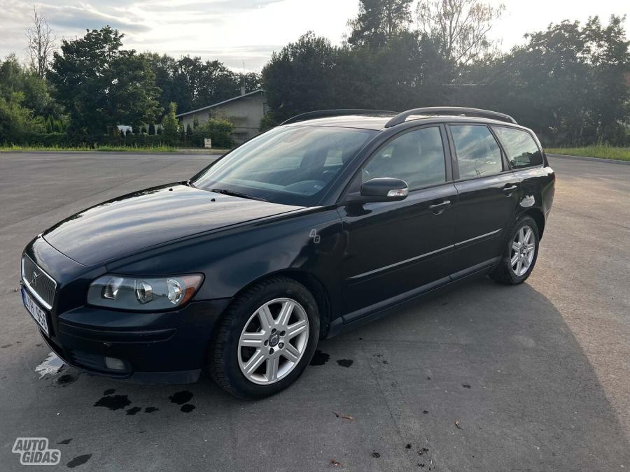 Black Volvo V50 2006 in Kaunas, with an engine capacity of 2.00 L and mileage of 319 thousand km for 1500 €, photo 5 on AUTOMOTO.COM.LV