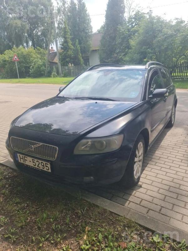 Черный Вольво В50 2006 в Салдус, объемом двигателя 2.00 л и пробегом 440 тыс. км за 1300 €, фото 7 на AUTOMOTO.COM.LV