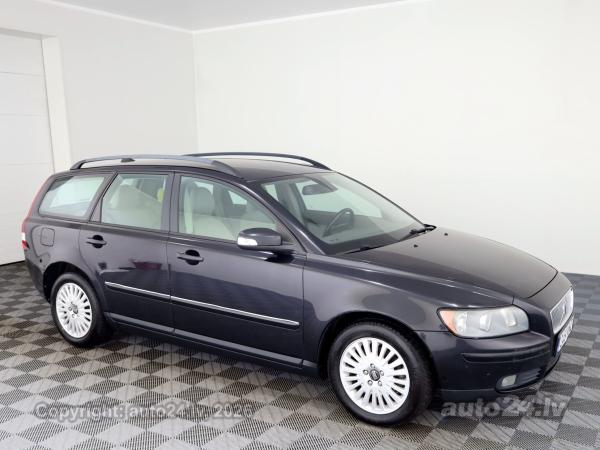 Melns Volvo V50 2006 Tallina, ar dzinēja tilpumu 2.00 L un nobraukumu 229 tūkst. km par 799 €, foto 1 vietnē AUTOMOTO.COM.LV