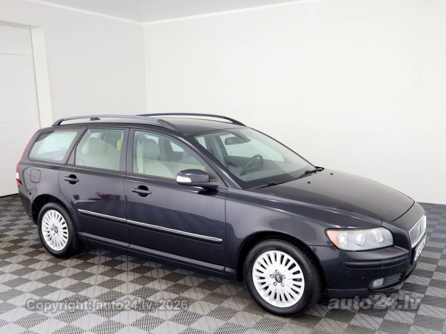 Черный Вольво В50 2006 в Таллин, объемом двигателя 2.00 л и пробегом 229 тыс. км за 799 €, фото 1 на AUTOMOTO.COM.LV