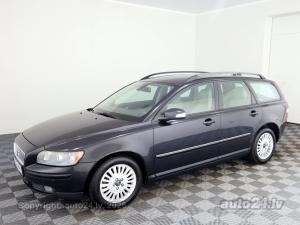 Черный Вольво В50 2006 в Таллин, объемом двигателя 2.00 л и пробегом 229 тыс. км за 799 €, фото 3 на AUTOMOTO.COM.LV