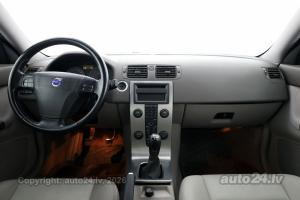 Черный Вольво В50 2006 в Таллин, объемом двигателя 2.00 л и пробегом 229 тыс. км за 799 €, фото 6 на AUTOMOTO.COM.LV