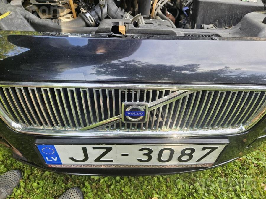 Black Volvo V50 2006 in Riga, with an engine capacity of 2.00 L and mileage of 347 thousand km for 1900 €, photo 12 on AUTOMOTO.COM.LV