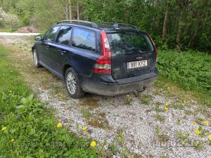 Melns Volvo V50 2006 Rapla, ar dzinēja tilpumu 1.60 L un nobraukumu 282 tūkst. km par 3000 €, foto 4 vietnē AUTOMOTO.COM.LV