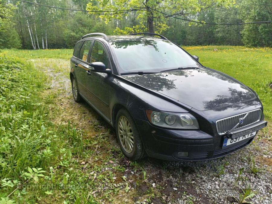 Melns Volvo V50 2006 Rapla, ar dzinēja tilpumu 1.60 L un nobraukumu 282 tūkst. km par 3000 €, foto 5 vietnē AUTOMOTO.COM.LV