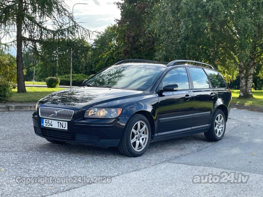 Black Volvo V50 2006 in Tartu, with an engine capacity of 1.60 L and mileage of 311 thousand km for 2000 €, photo 1 on AUTOMOTO.COM.LV