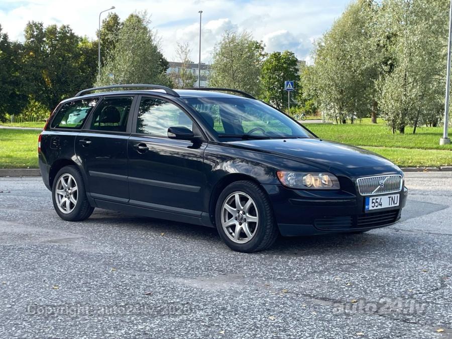 Black Volvo V50 2006 in Tartu, with an engine capacity of 1.60 L and mileage of 311 thousand km for 2000 €, photo 3 on AUTOMOTO.COM.LV